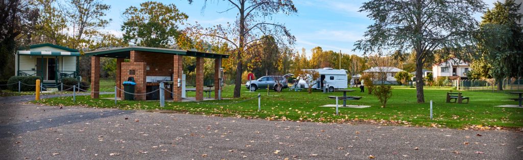 Caravan Park Central Gundagai Walk To Shops | Drive Thru Sites